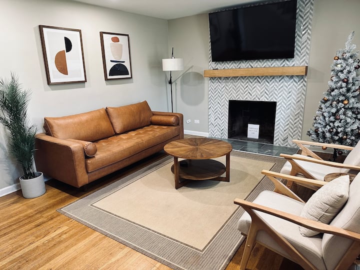 Cozy Home Within Walking Distance To Scott Stadium - Charlottesville, VA