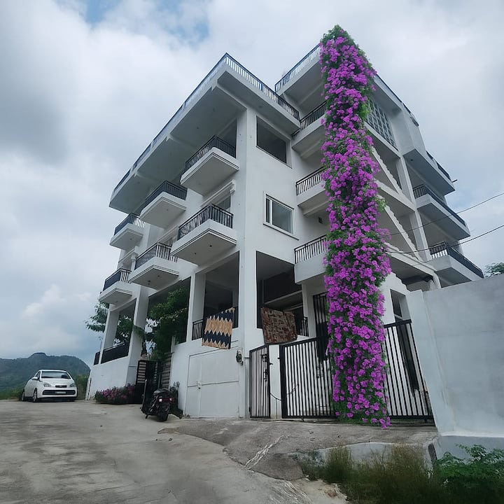 Nazara Hill Homestay 2bhk - The Lazy Host - Udaipur