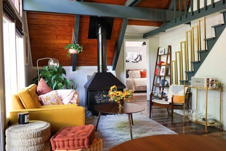 The Timberline - Sleeps 5, 2 Decks, Firepit, Hot T - Maggie Valley, NC