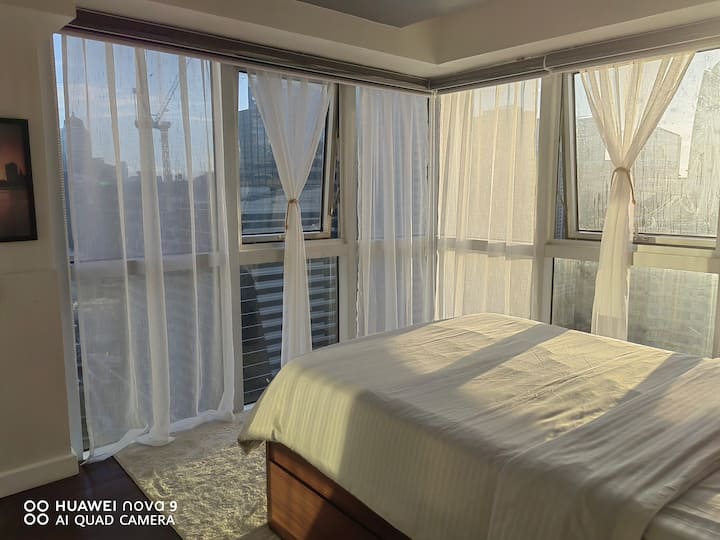 2br Bgc | Loft With Stunning City View! - Taguig