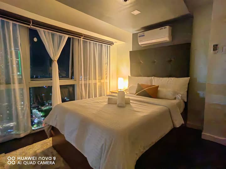 2br Bgc | Loft With Stunning City View! - Makati