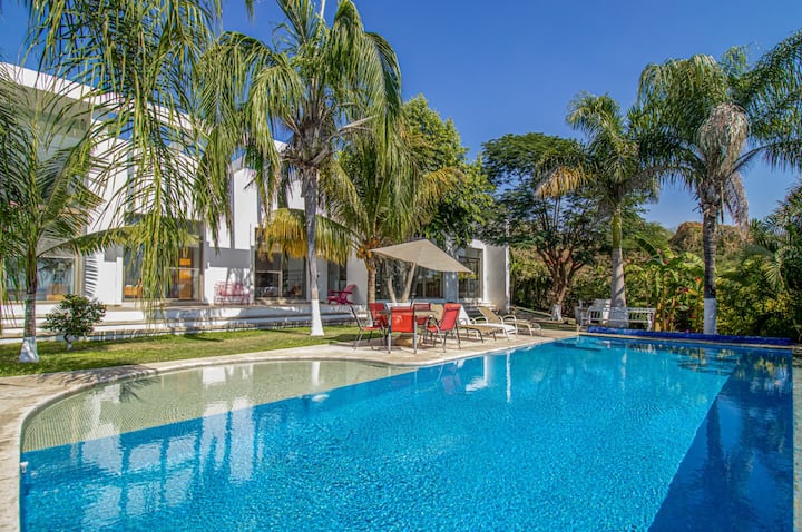 Casa Blanca
Residencia De Lujo Ii - Tequesquitengo