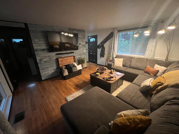 Luxe Cozy Cabin New Hot Tub Kid & Dog  Friendly - Lake Arrowhead, CA