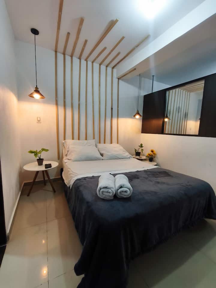 1 Floor 300mb Granada Loft Mini Suite All New Nice - Cali