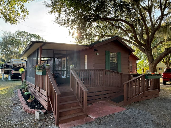 Lakeside Fish Cabin - Lake Placid, FL