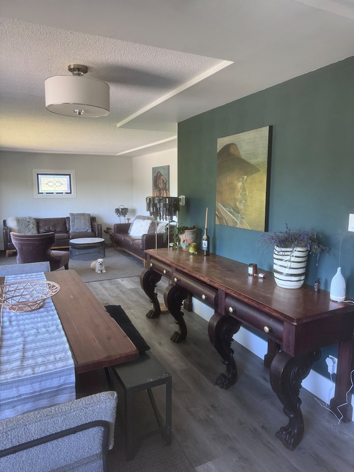 Spacious 3 Bedroom 2 Living Room Renovated House - Langley