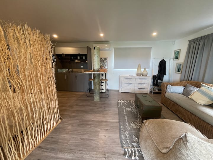 Studio 56 -Waterfront Stay - Kerikeri