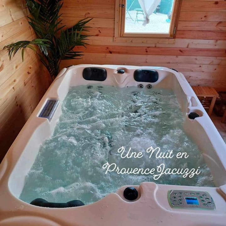 Une Nuit En Provence_jacuzzi Salon De Provence - Salon-de-Provence