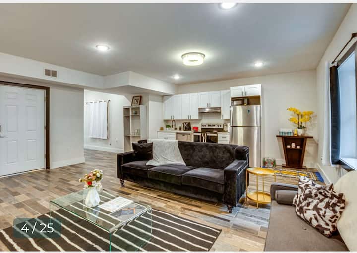 New Luxury 1bdr Apt.free Parking &Private Backyard - Jersey City, NJ