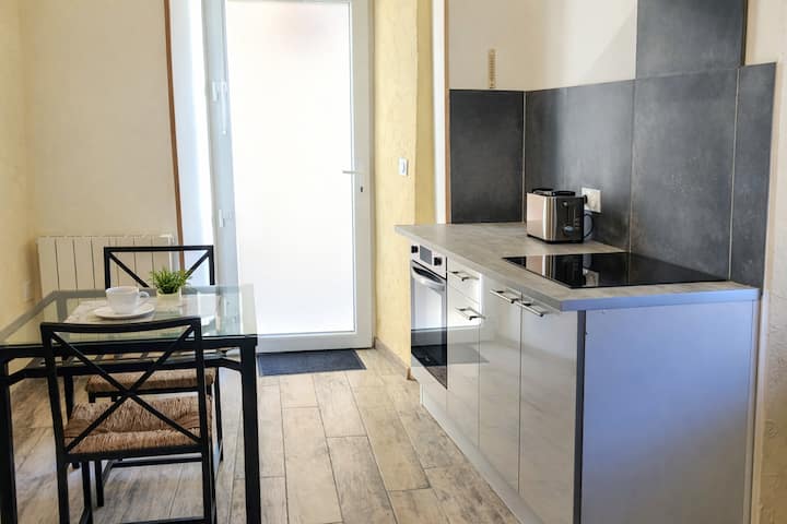 Le Caveau De Papy - 30m2 Dans Ancienne Cave à Vin - Allègre-les-Fumades