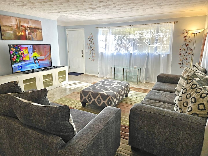 Relaxing 3 Bdr House Next To University Med Ctr - Tucson, AZ