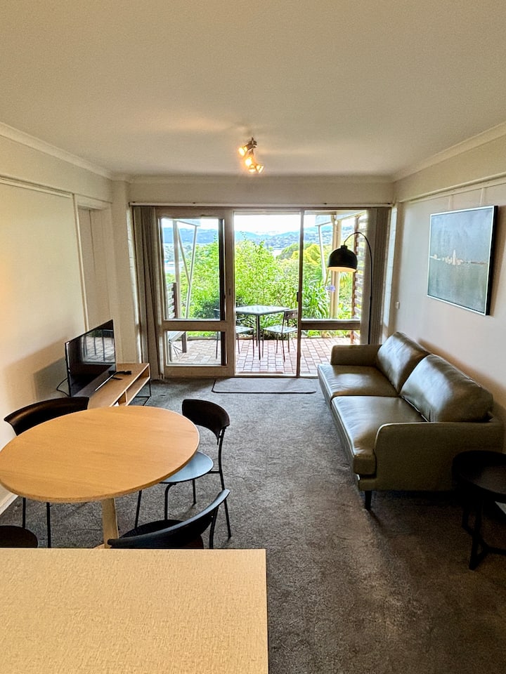 The Lookout On Longpoint  - Close To Beach - South Coast