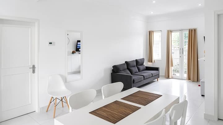 Family Guest House Kampung Belanda Jimbaran Bali - Bali