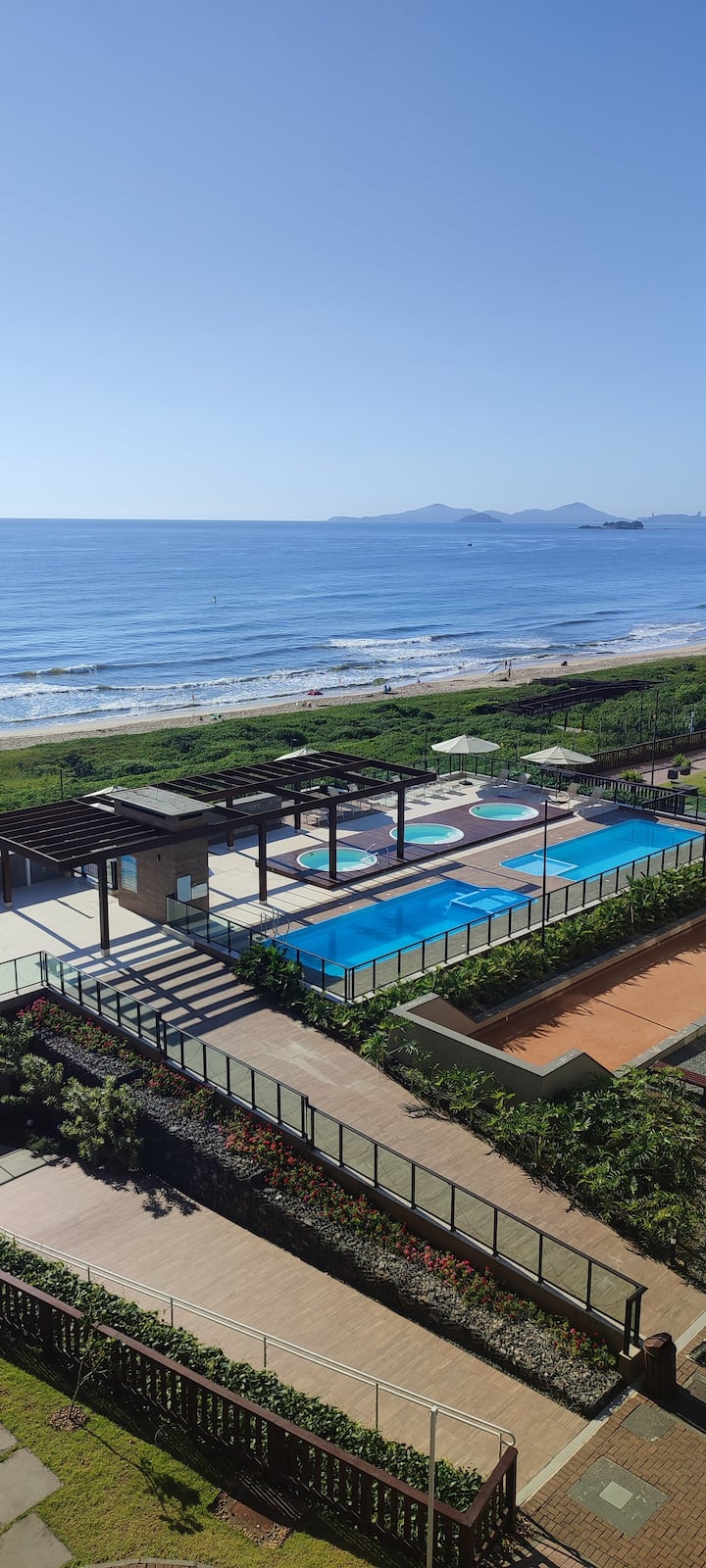 Condomínio Encantador Pé Na Areia /Beto Carrero - Barra Velha