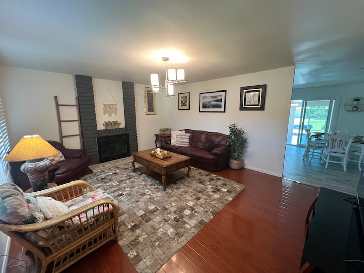 West Covina Paradise 4br/2 Baths House - La Puente, CA
