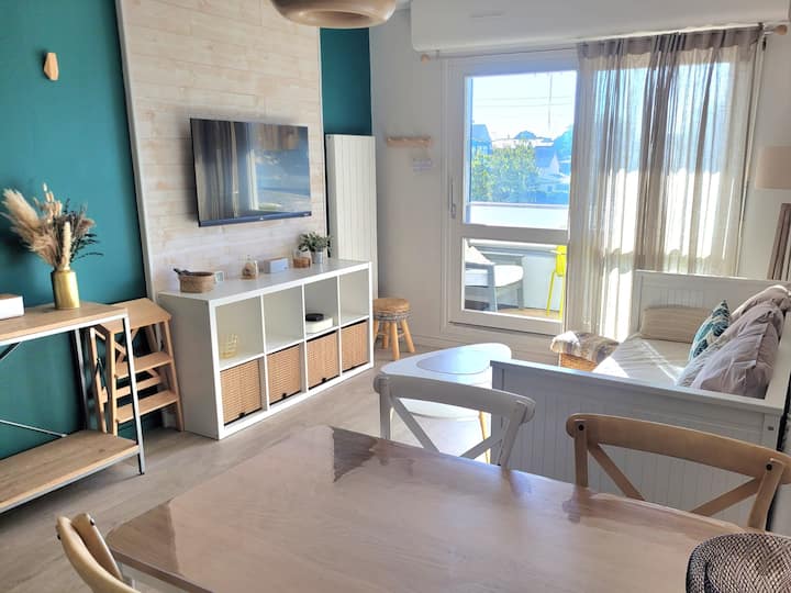 Le Patio, Cosy à 100 M De La Mer - Parking - Wifi - Plage de Courseulles sur Mer