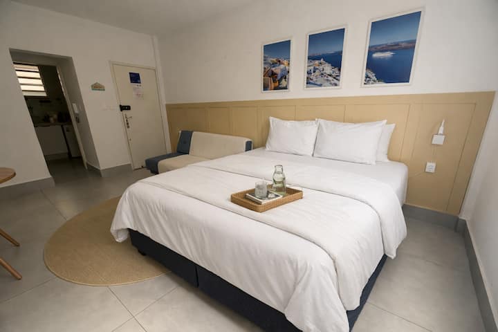 Monti Santorini Suíte | Adega & Aconchego - Águas de Lindoia