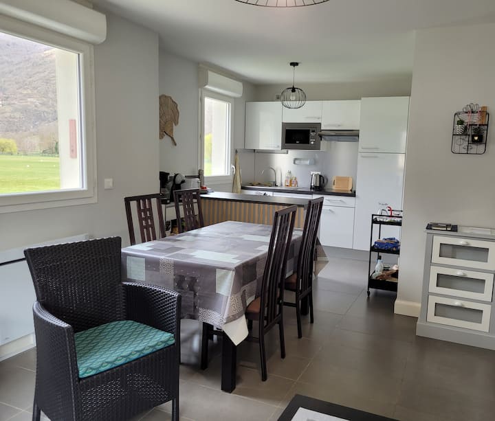 T3 Lumineux Avec Terrasse 4-5 Pers  Luchon - Les