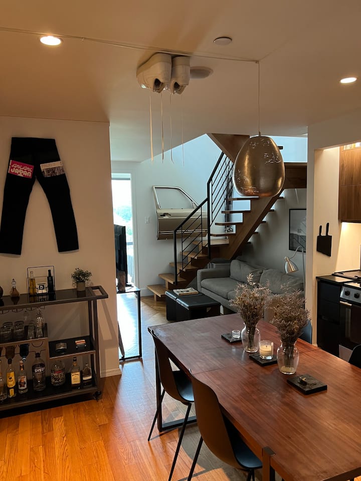 Bright Clean Room Near Manhattan Bridge W/ Balcony - Aurora, NY