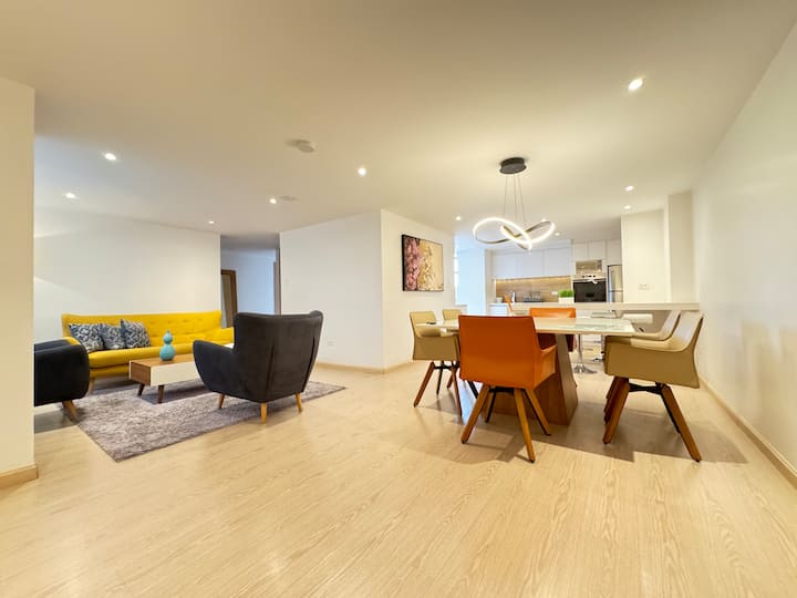 Apartamento Perfecto Para Negocios Y Familia - Quito (Ecuador)