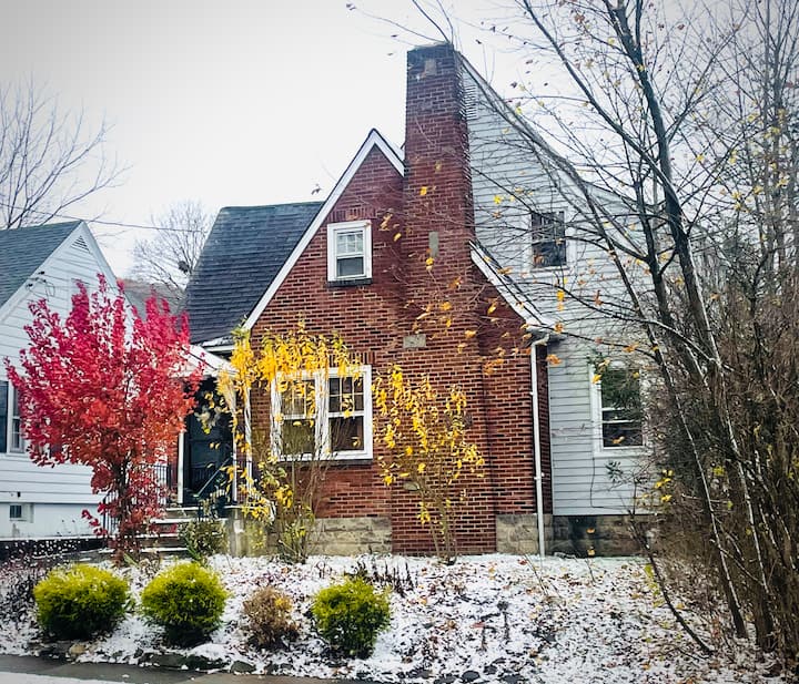 Cozy, Private Home! Walk Downtown. Pets Welcome! - Binghamton, NY