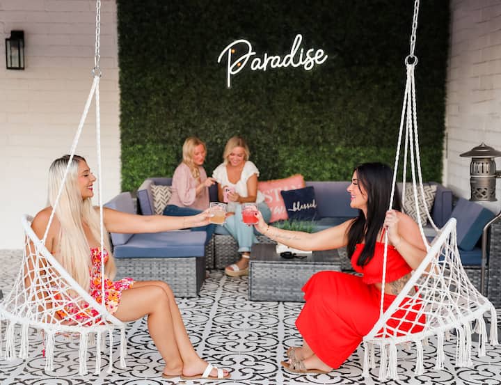 Retreat To Your Paradise Oasis/ Centrally Located - Tempe, AZ