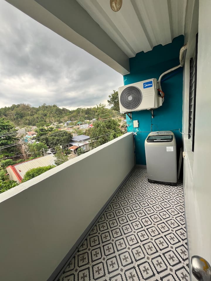 4th Floor Furnished Studio (Fiber Wifi) - Opol