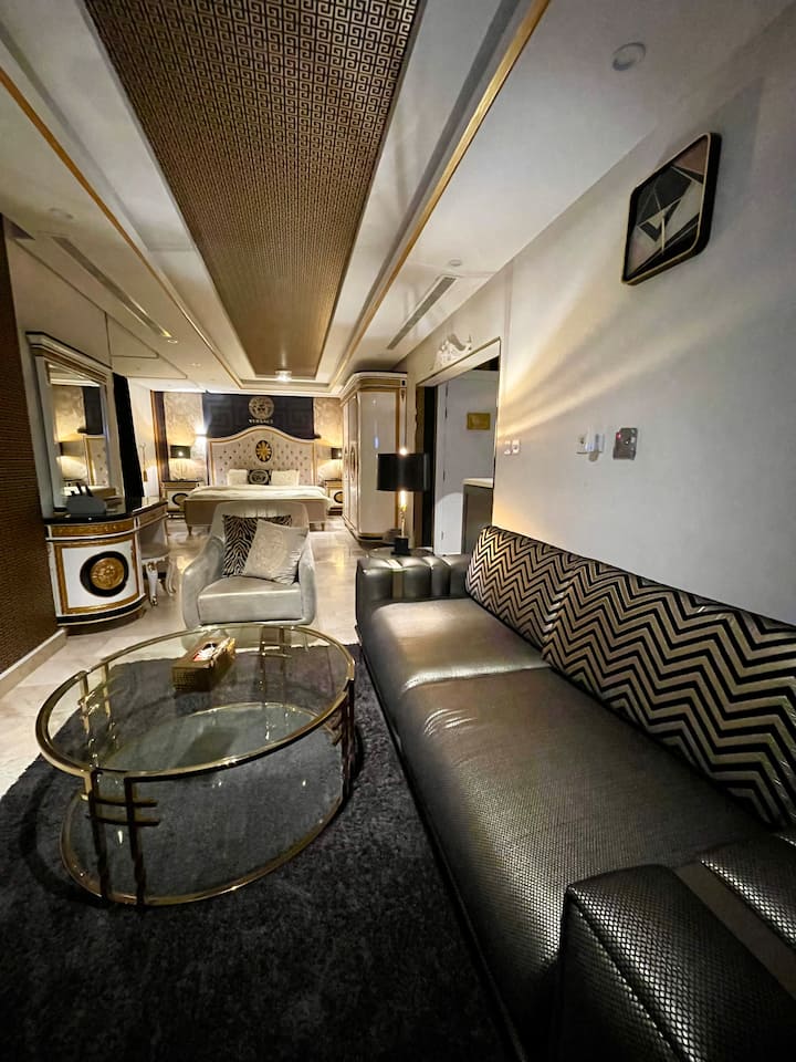 Versace (3) Pool/jacuzzi/sauna/cinema/game Room - Djeddah