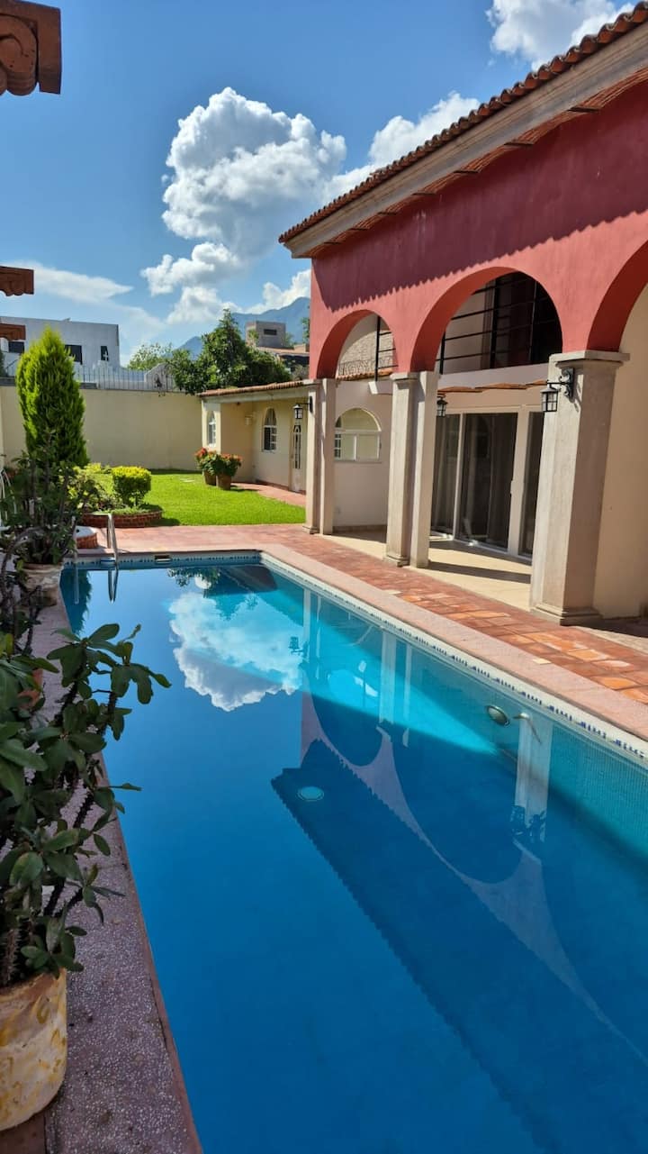 Increíble Casa Para Vacacionar Con Alberca - Ajijic