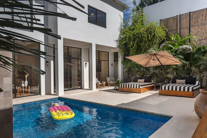 Villa Xo | 14 Guests • Housekeeping & Beach Access - Tulum