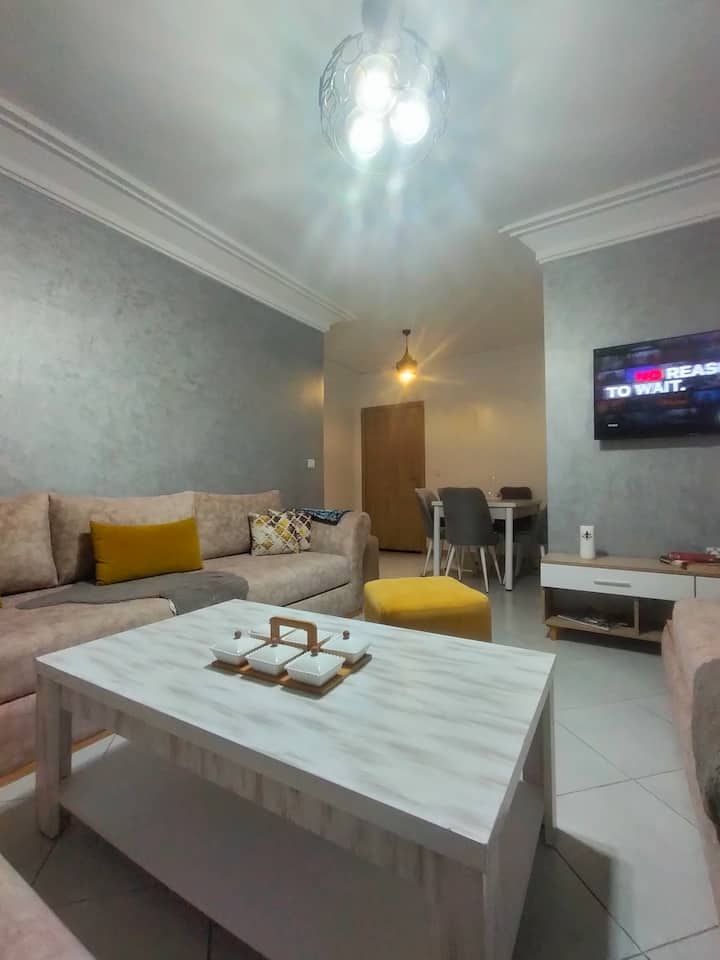 Superbe Appartement Avec Parking Gratuit
 A 5 Min à Pieds De La Plage D'anza - Agadir