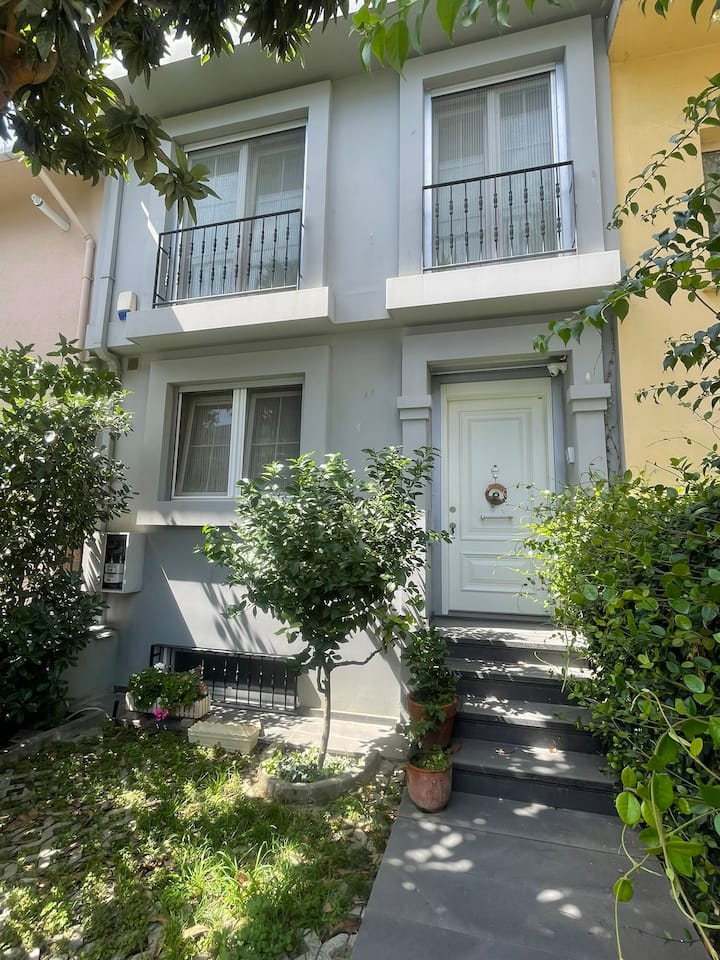 ÜSküdar Villa Orange - Istanbul