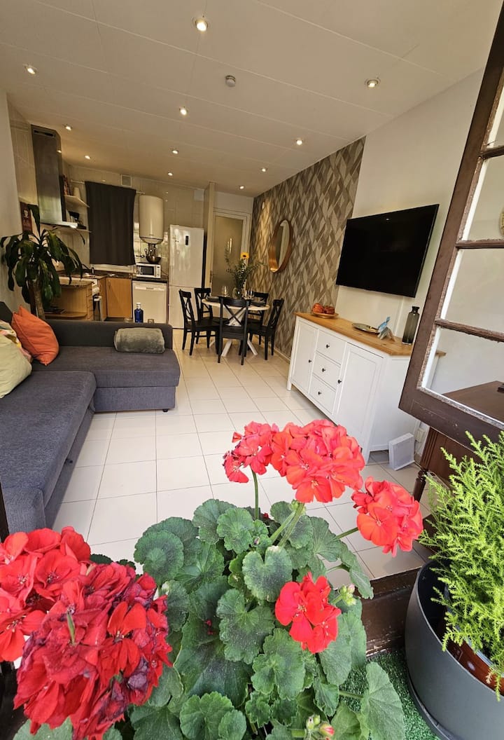 2 Bedrooms, 2 Bathrooms, 2 Balconys - Barcelona