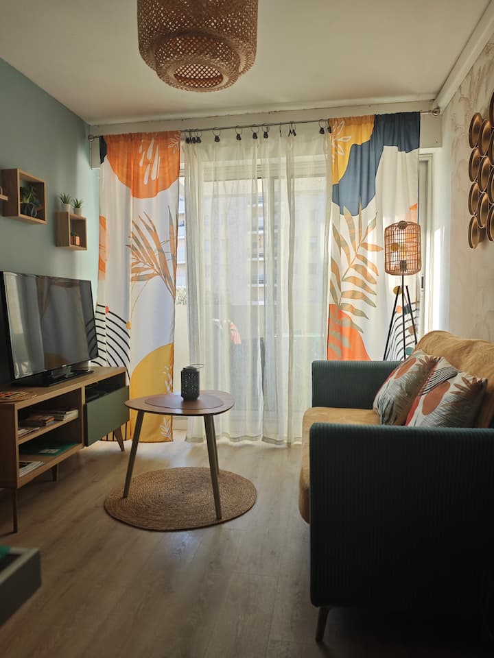 Nid Douillet Proche Des Quais Avec Parking - Sète