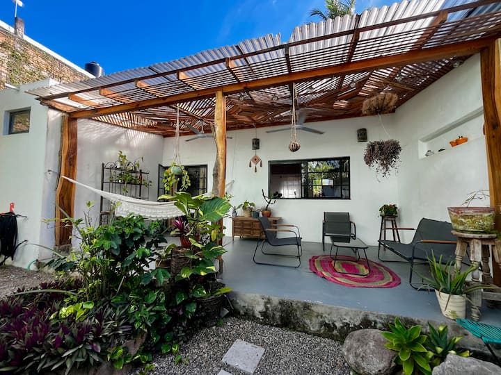 Central With Private Garden - 3 Blocks To Beach - Mexico