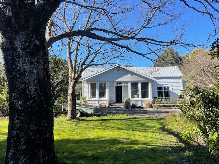 Picturesque Garden Villa - Greytown