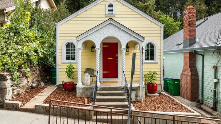The Boulder Street House On The Creek: Downtown - Nevada City, CA