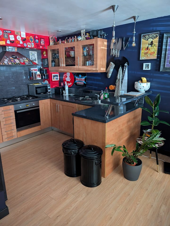 Super Fly, Modern And Oh-so Funky 1 Bedroom Apartment In The Trendy Woodlands Area Of Glasgow. A Stones' Throw Away From The City Centre, Finnieston And The West End. - Glasgow