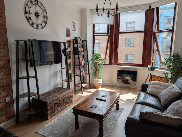 Classically Beautiful Tenement Apartment-west End - Glasgow