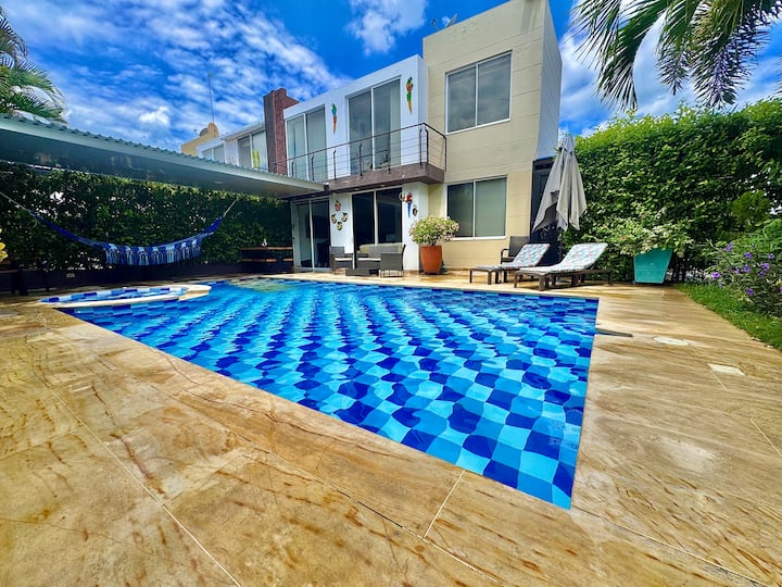 Hermosa Casa Con Piscina Privada - Girardot