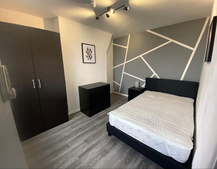 Cosy Double Room - Near Station, Waterfront & Town - Ipswich