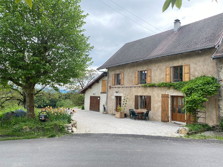 Gîte Du Café Du Charron - Lac d'Aiguebelette