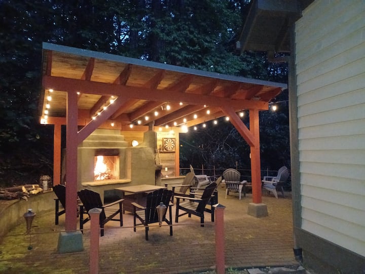Laurel Ridge, Enjoy The Indoors Outdoors! - Brevard, NC