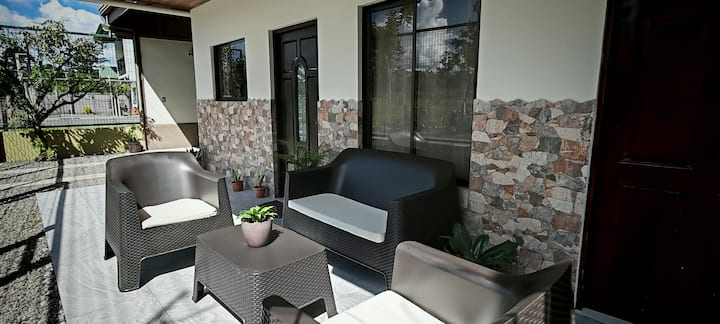 Arenal Jendrik House. - La Fortuna