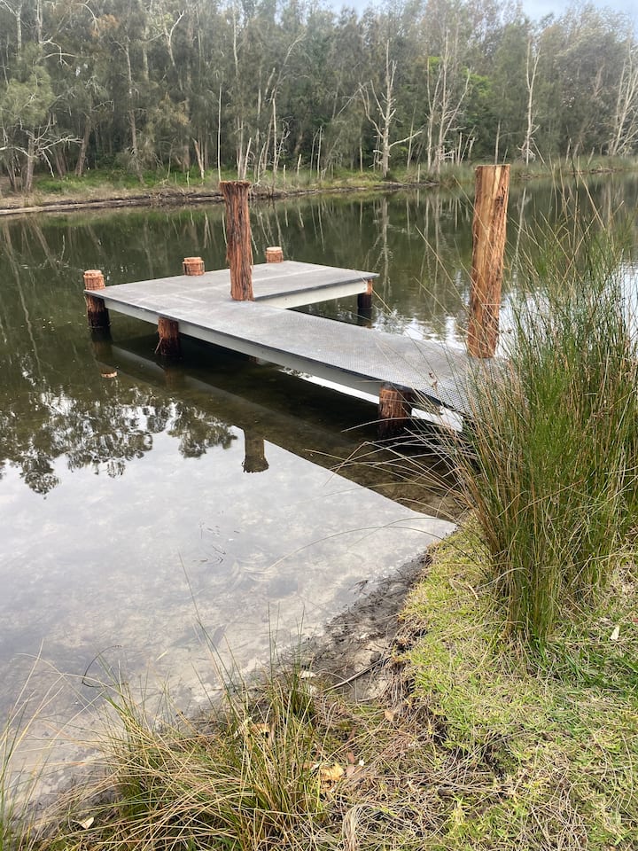 Waterfront Family Paradise - Lake Conjola
