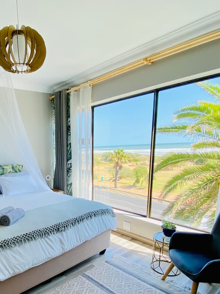 Bliss On The Bay- Surfside Hideaway | Dstv&netflix - Somerset West