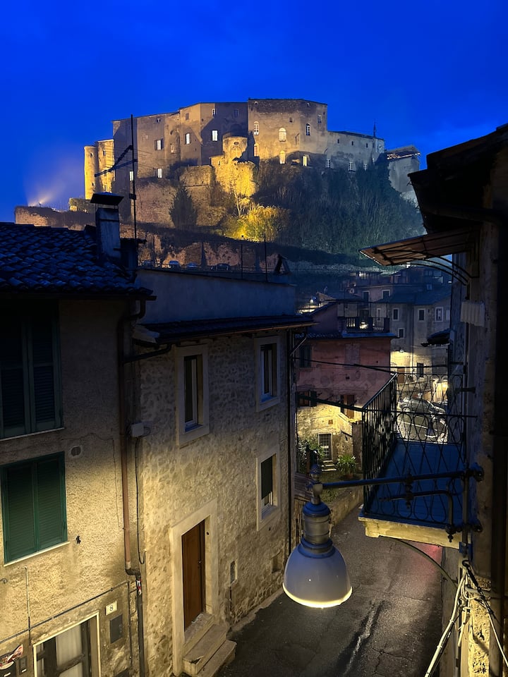 Casa La Grotta 
Guest House Subiaco - Subiaco