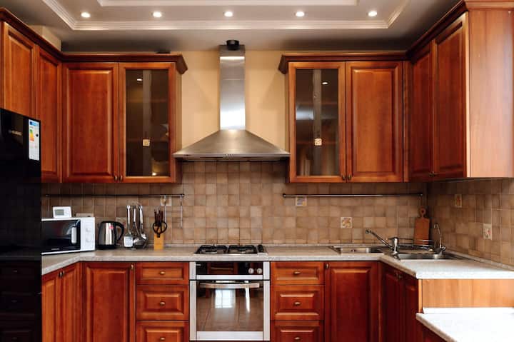 Large 3-room Apartment With Panoramic City Views - Kiszyniów