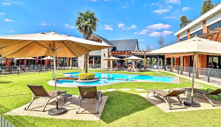 A Lovely Home In Olivedale Around Sandton - Sandton