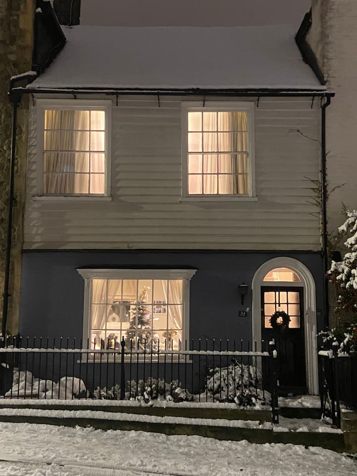 Grade Ii 3-bed Cottage• Free Parking • Sonos & 5.1 - Chatham